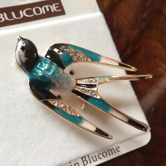 Jewelry | New Swallow Bird Broochpin Great Face Detail | Poshmark